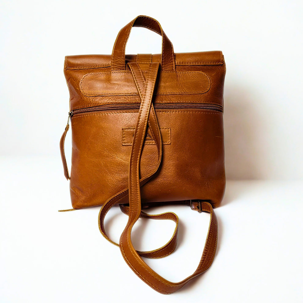 Gia NAPSACK tan bag – Queue Shoes