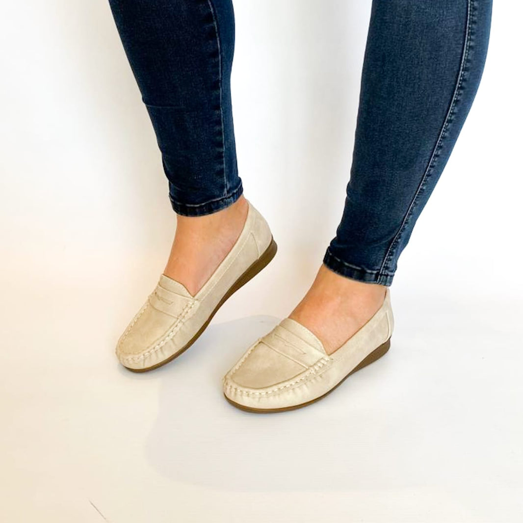 Casual – Queue Shoes